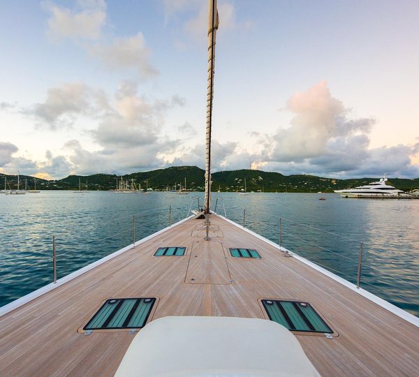 SEALEN B - SY SPIIP - 001 – Luxury Yacht Browser | by CHARTERWORLD ...